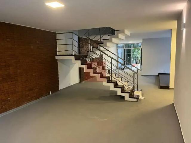 Casa / Sobrado para Venda em São Paulo/SP Moema 6 Quartos