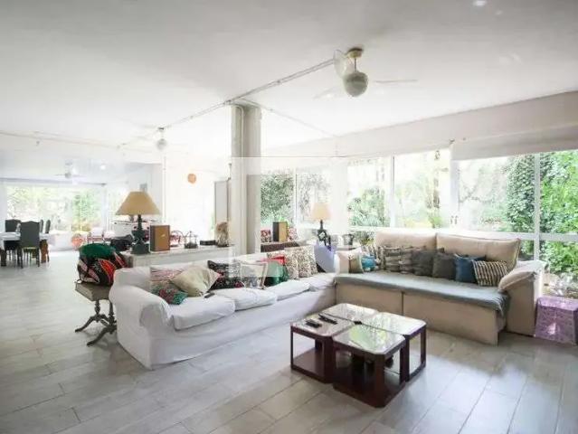 Casa / Sobrado para Venda em São Paulo/SP Moema 6 Quartos