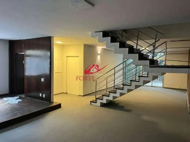 Casa / Sobrado para Venda em São Paulo/SP Moema 8 Quartos