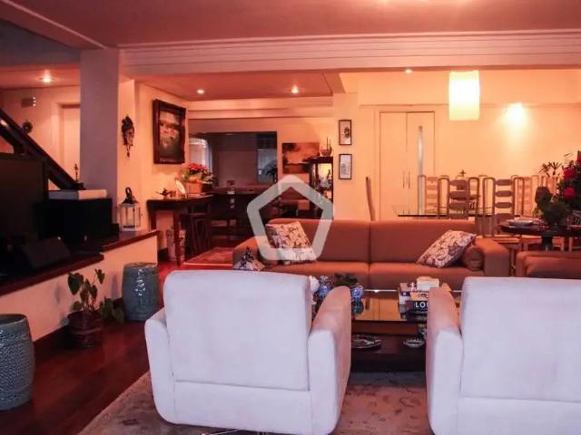 Casa / Sobrado para Venda em São Paulo/SP Moema 4 Quartos