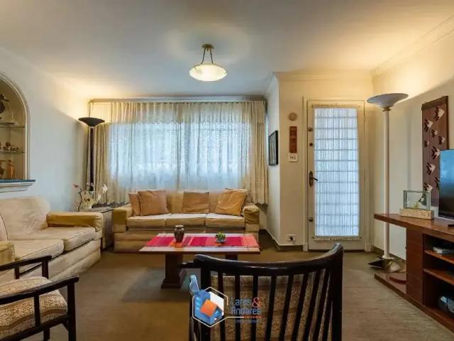 Casa / Sobrado para Venda em São Paulo/SP Moema 3 Quartos