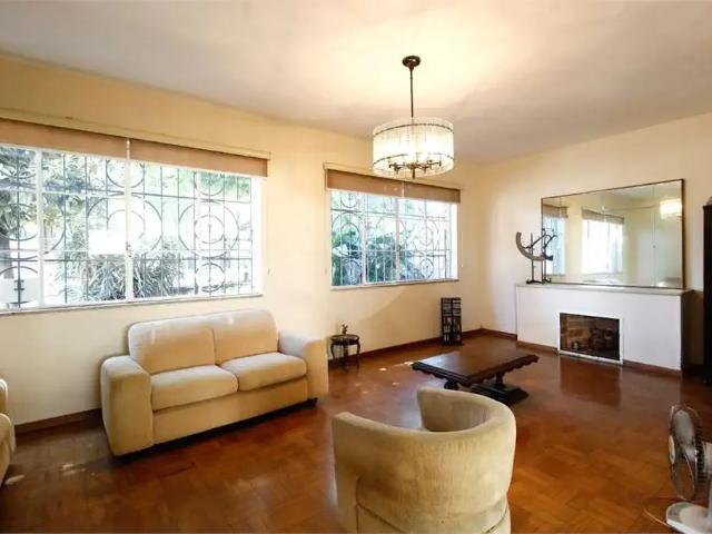Casa / Sobrado para Venda em São Paulo/SP Moema 3 Quartos