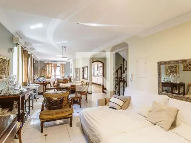 Casa / Sobrado para Venda em São Paulo/SP Moema 3 Quartos