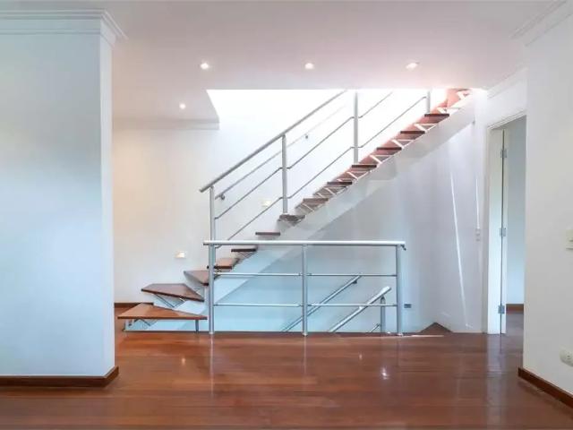 Casa / Sobrado para Venda em São Paulo/SP Moema 3 Quartos
