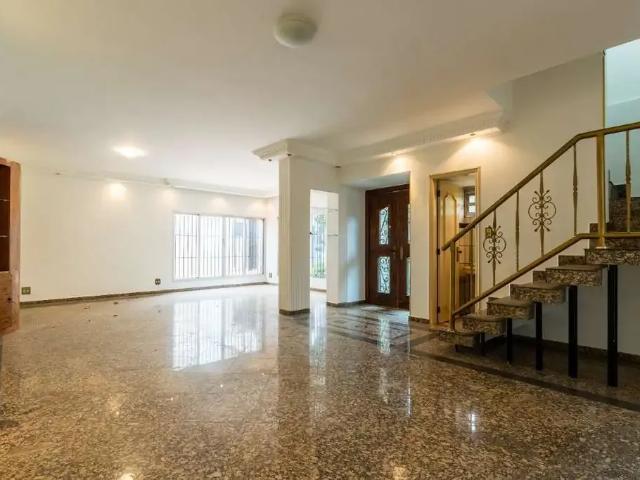 Casa / Sobrado para Venda em São Paulo/SP Moema 3 Quartos