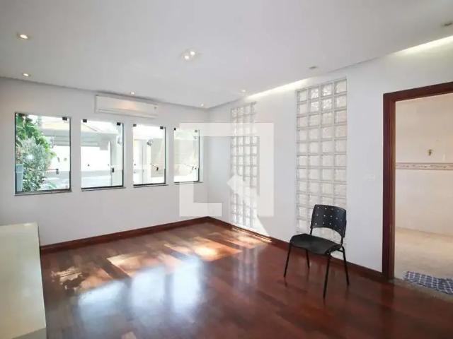 Casa / Sobrado para Venda em São Paulo/SP Moema 3 Quartos