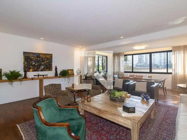Casa / Sobrado para Venda em São Paulo/SP Moema 3 Quartos