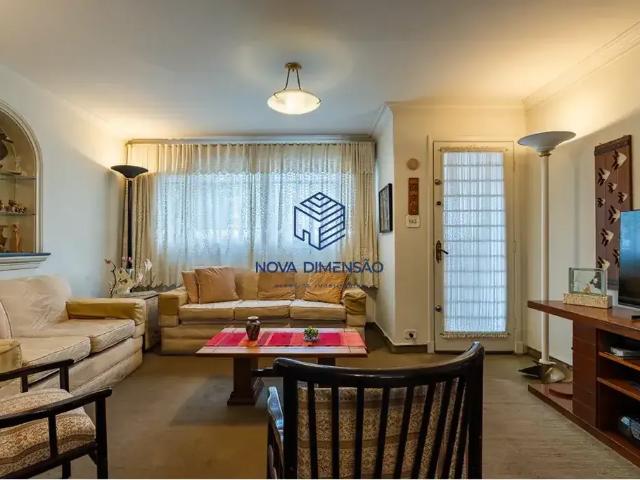 Casa / Sobrado para Venda em São Paulo/SP Moema 3 Quartos