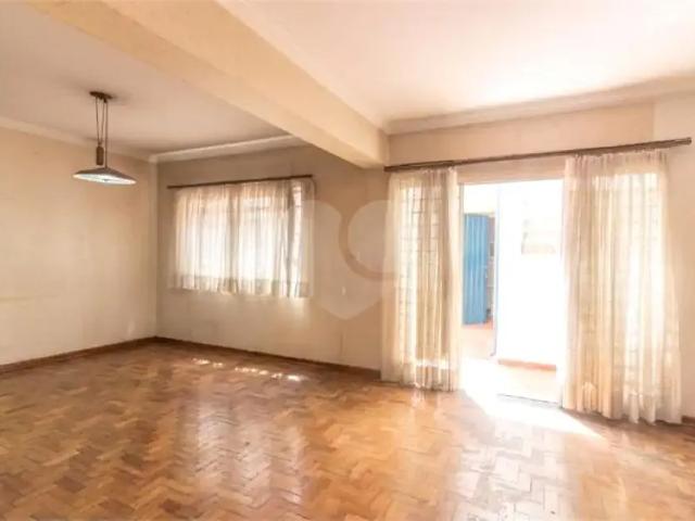 Casa / Sobrado para Venda em São Paulo/SP Moema 3 Quartos