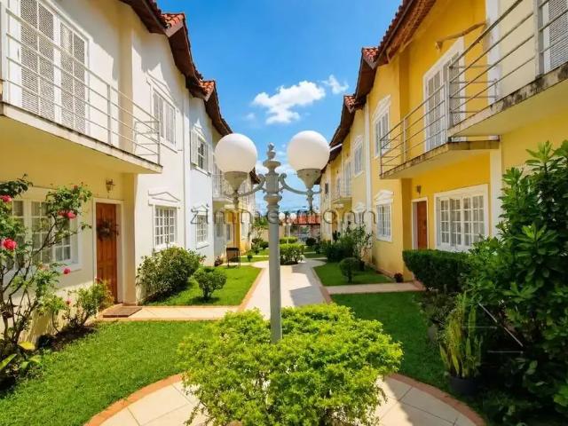 Casa / Sobrado para Venda em São Paulo/SP Morumbi 2 Quartos
