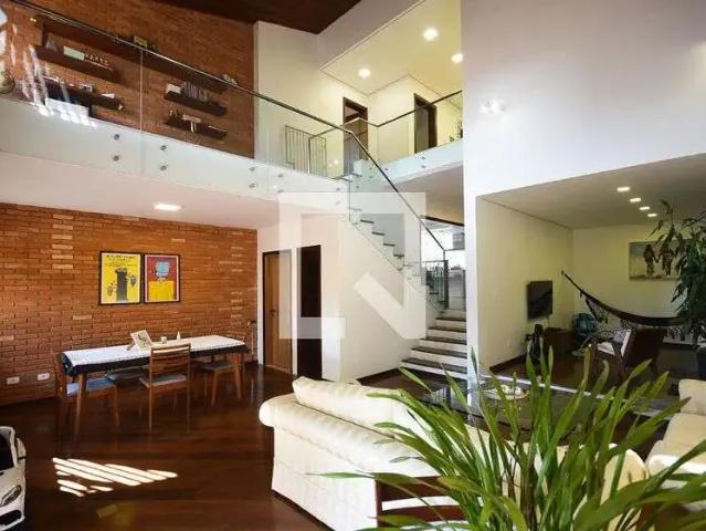 Casa / Sobrado para Venda em São Paulo/SP Morumbi 3 Quartos