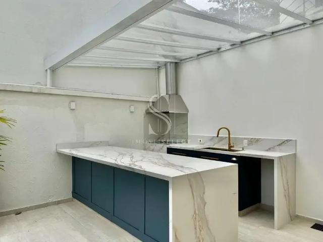 Casa / Sobrado para Venda em São Paulo/SP Morumbi 3 Quartos