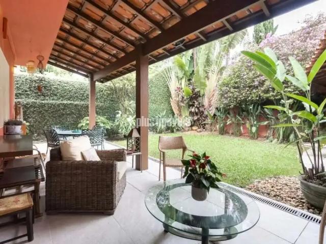 Casa / Sobrado para Venda em São Paulo/SP Morumbi 3 Quartos