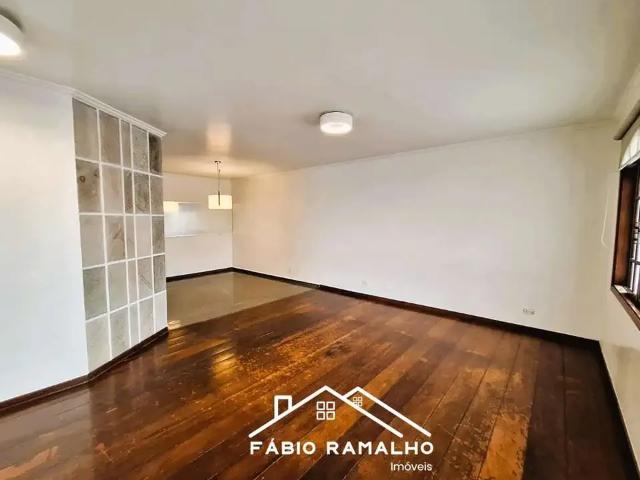 Casa / Sobrado para Venda em São Paulo/SP Morumbi 3 Quartos
