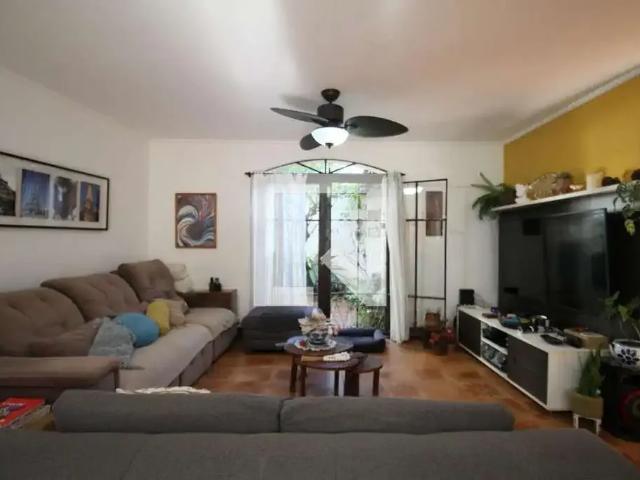 Casa / Sobrado para Venda em São Paulo/SP Morumbi 3 Quartos