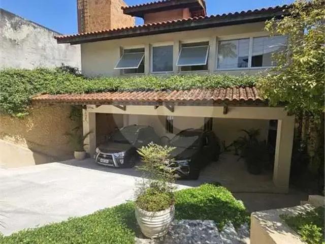 Casa / Sobrado para Venda em São Paulo/SP Morumbi 3 Quartos