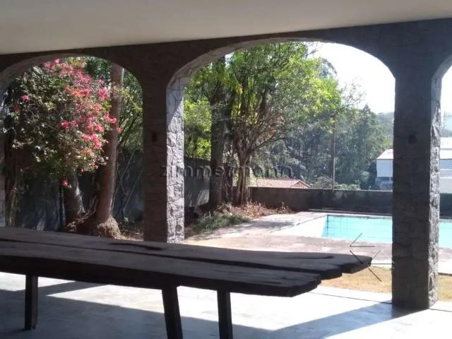 Casa / Sobrado para Venda em São Paulo/SP Morumbi 4 Quartos