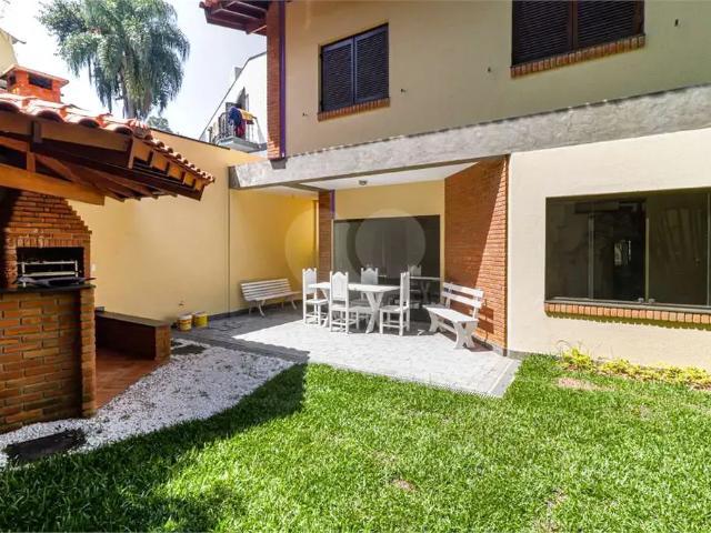 Casa / Sobrado para Venda em São Paulo/SP Morumbi 4 Quartos