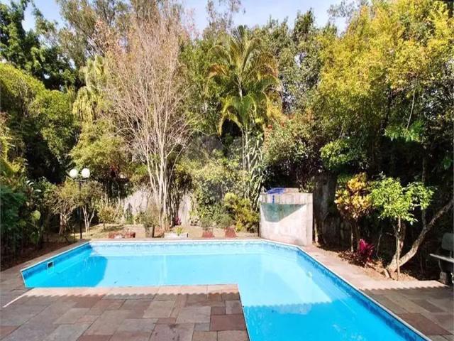 Casa / Sobrado para Venda em São Paulo/SP Jardim Leonor 4 Quartos