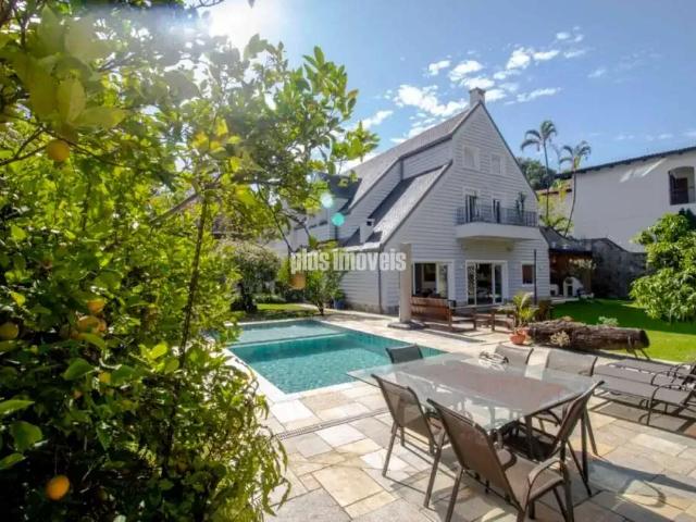 Casa / Sobrado para Venda em São Paulo/SP Morumbi 4 Quartos