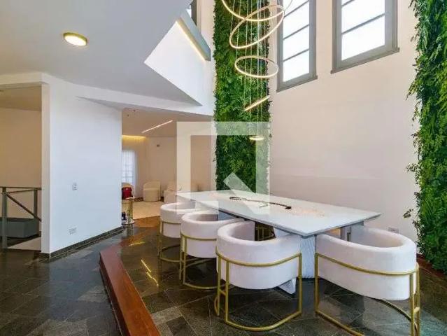 Casa / Sobrado para Venda em São Paulo/SP Morumbi 5 Quartos