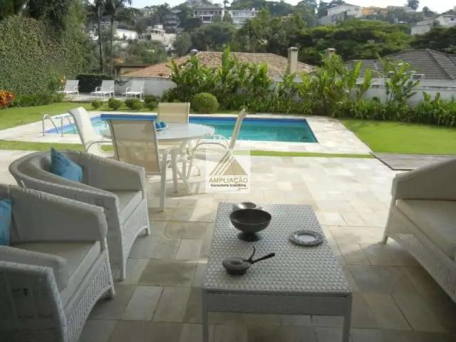 Casa / Sobrado para Venda em São Paulo/SP Morumbi 4 Quartos