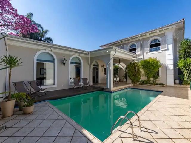 Casa / Sobrado para Venda em São Paulo/SP Morumbi 4 Quartos