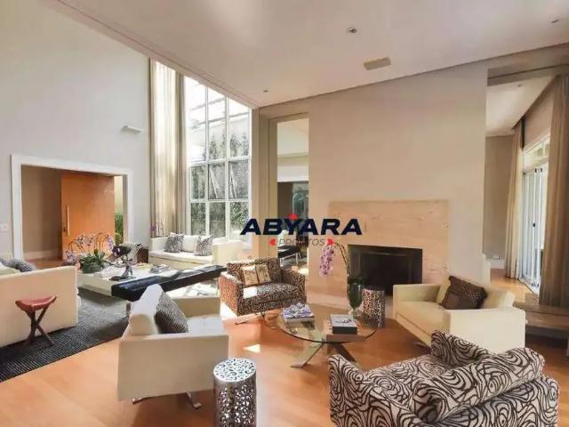 Casa / Sobrado para Venda em São Paulo/SP Morumbi 4 Quartos
