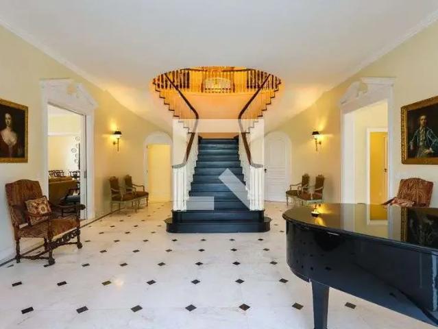 Casa / Sobrado para Venda em São Paulo/SP Morumbi 4 Quartos