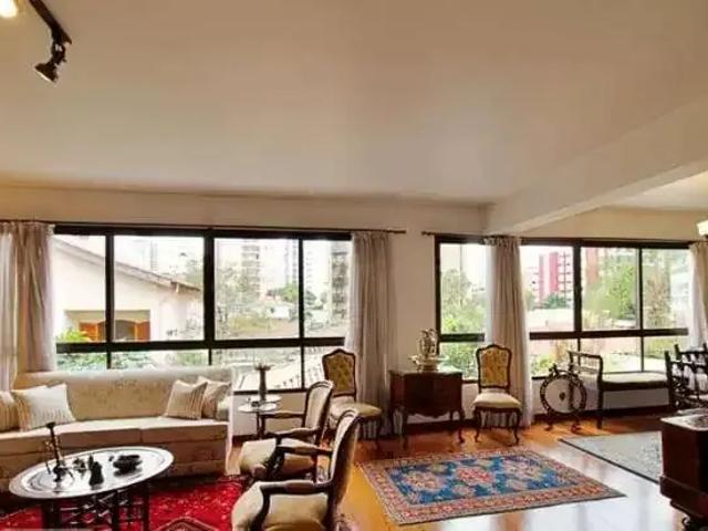 Casa / Sobrado para Venda em São Paulo/SP Morumbi 4 Quartos