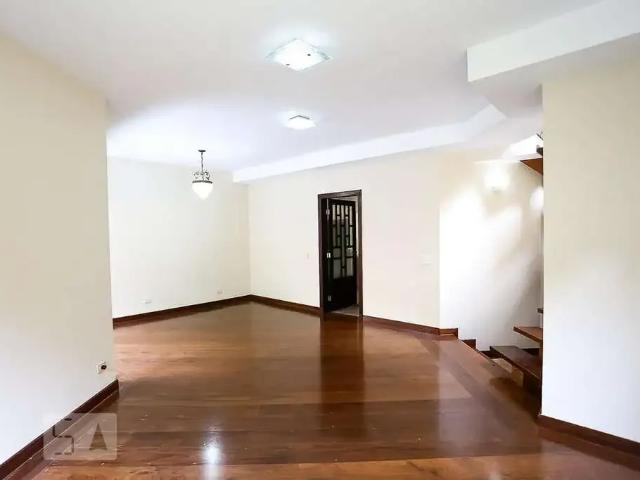 Casa / Sobrado para Venda em São Paulo/SP Morumbi 4 Quartos
