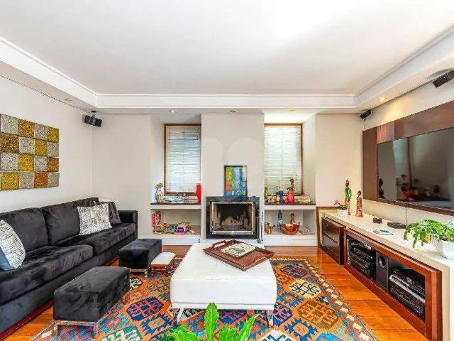Casa / Sobrado para Venda em São Paulo/SP Morumbi 4 Quartos