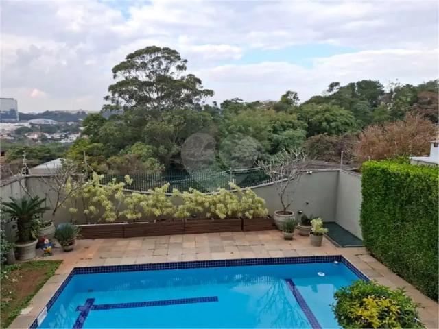 Casa / Sobrado para Venda em São Paulo/SP Morumbi 4 Quartos