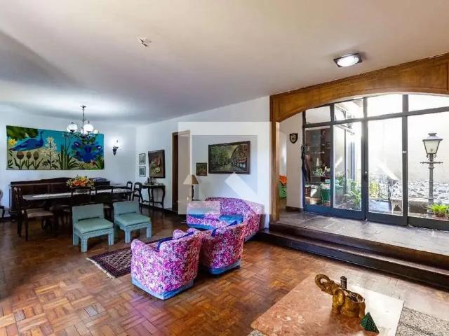 Casa / Sobrado para Venda em São Paulo/SP Morumbi 4 Quartos