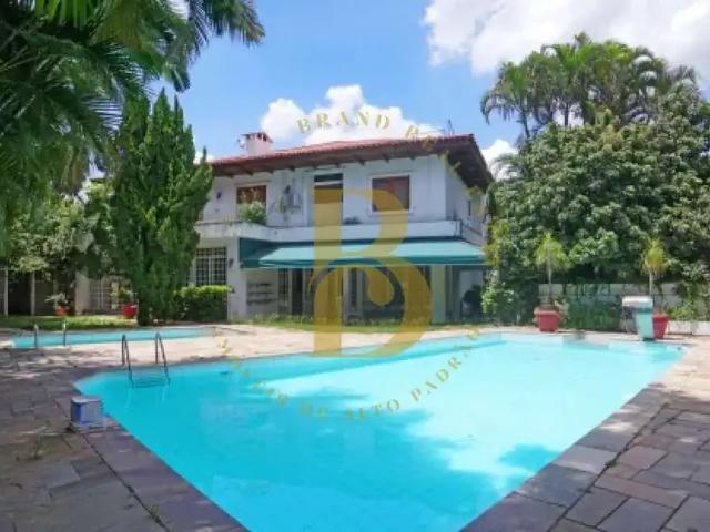 Casa / Sobrado para Venda em São Paulo/SP Morumbi 4 Quartos