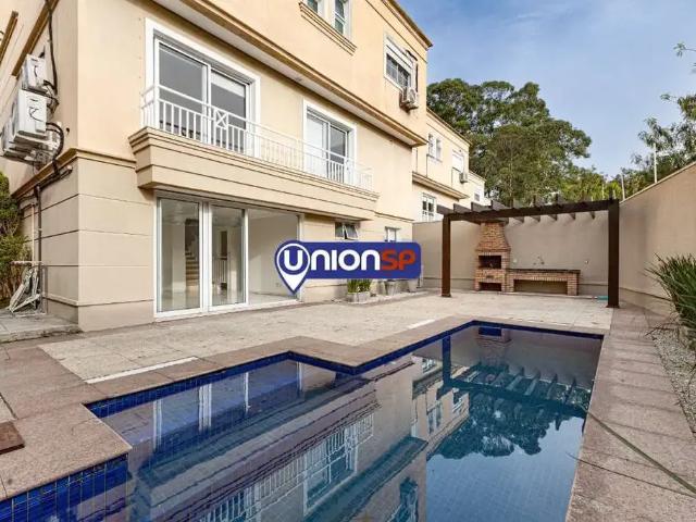 Casa / Sobrado para Venda em São Paulo/SP Morumbi 4 Quartos