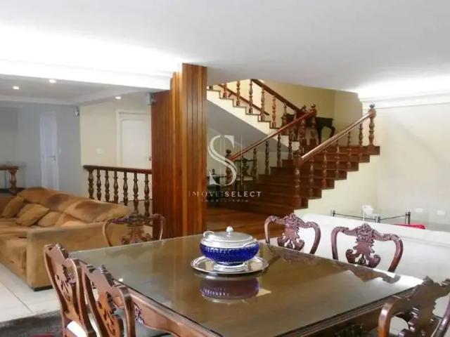 Casa / Sobrado para Venda em São Paulo/SP Morumbi 4 Quartos