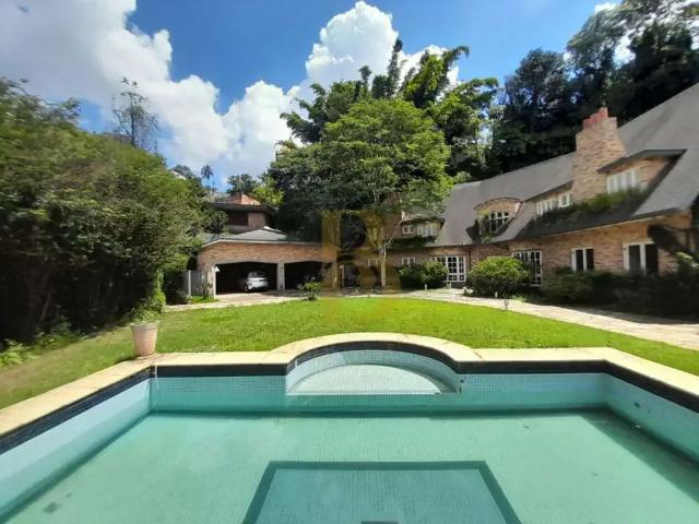 Casa / Sobrado para Venda em São Paulo/SP Morumbi 4 Quartos
