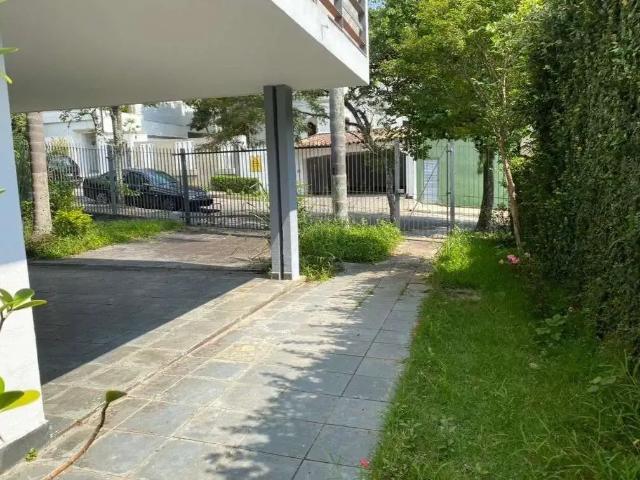Casa / Sobrado para Venda em São Paulo/SP Morumbi 4 Quartos