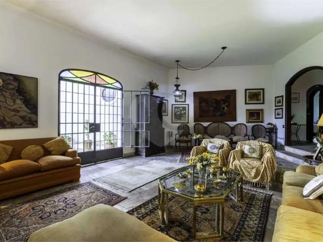 Casa / Sobrado para Venda em São Paulo/SP Morumbi 4 Quartos