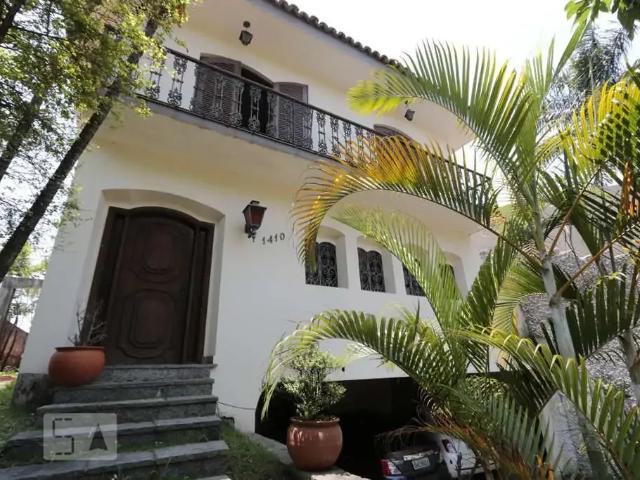 Casa / Sobrado para Venda em São Paulo/SP Morumbi 4 Quartos
