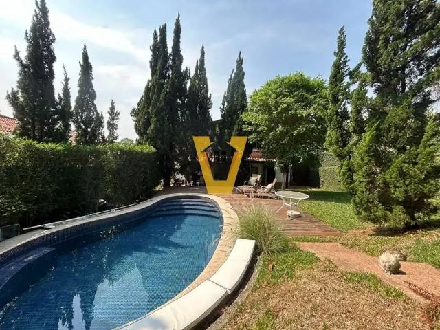 Casa / Sobrado para Venda em São Paulo/SP Morumbi 4 Quartos