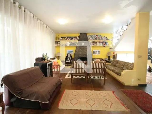 Casa / Sobrado para Venda em São Paulo/SP Morumbi 4 Quartos