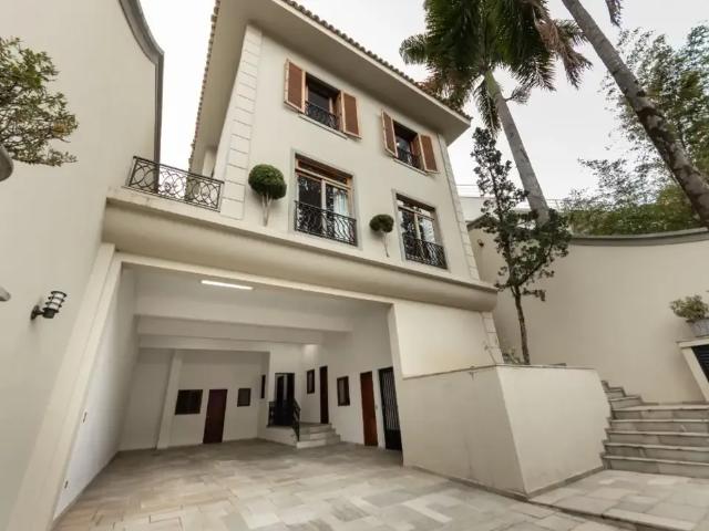 Casa / Sobrado para Venda em São Paulo/SP Morumbi 4 Quartos