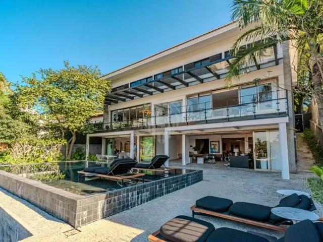 Casa / Sobrado para Venda em São Paulo/SP Morumbi 4 Quartos