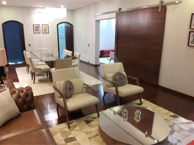 Casa / Sobrado para Venda em São Paulo/SP Morumbi 4 Quartos