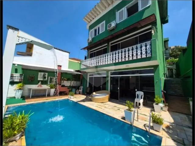 Casa / Sobrado para Venda em São Paulo/SP Morumbi 4 Quartos