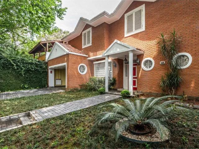 Casa / Sobrado para Venda em São Paulo/SP Morumbi 4 Quartos
