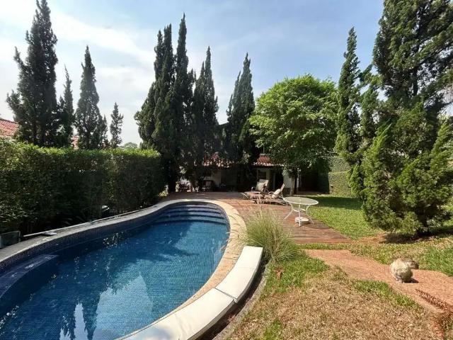 Casa / Sobrado para Venda em São Paulo/SP Morumbi 4 Quartos