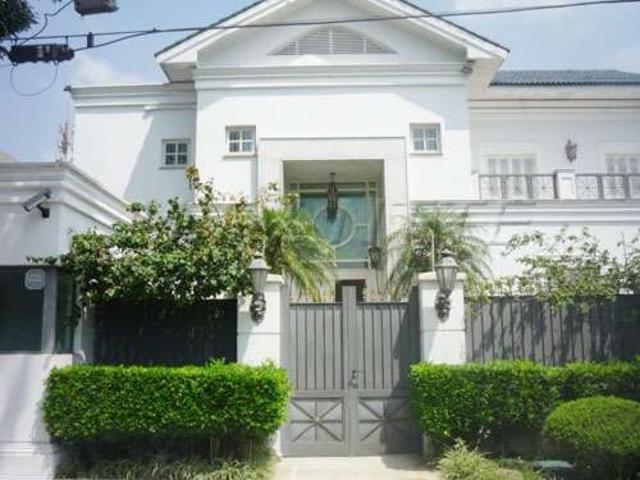 Casa / Sobrado para Venda em São Paulo/SP Morumbi 5 Quartos